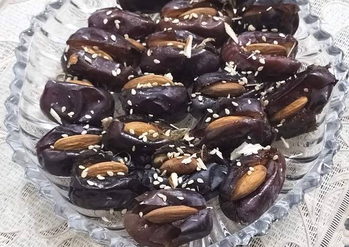 Almond dates Recipe by Syeda Hira Mujadid - Cookpad