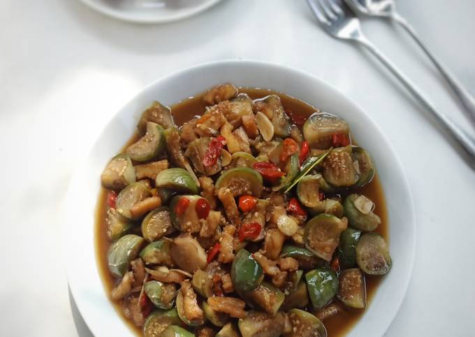 Resep Tumis terong bulat ikan asin oleh Eli Yana Dwi Lestari - Cookpad Resep Tumis terong bulat ikan asin oleh Eli Yana Dwi Lestari - Cookpad