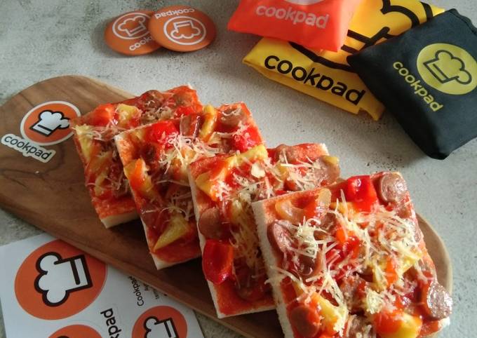 Resep Pizza roti tawar oleh Martian Prasetyani - Cookpad