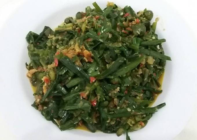 Resep Sayur Genjer Tumis Ebi oleh Suryani Widodo - Cookpad