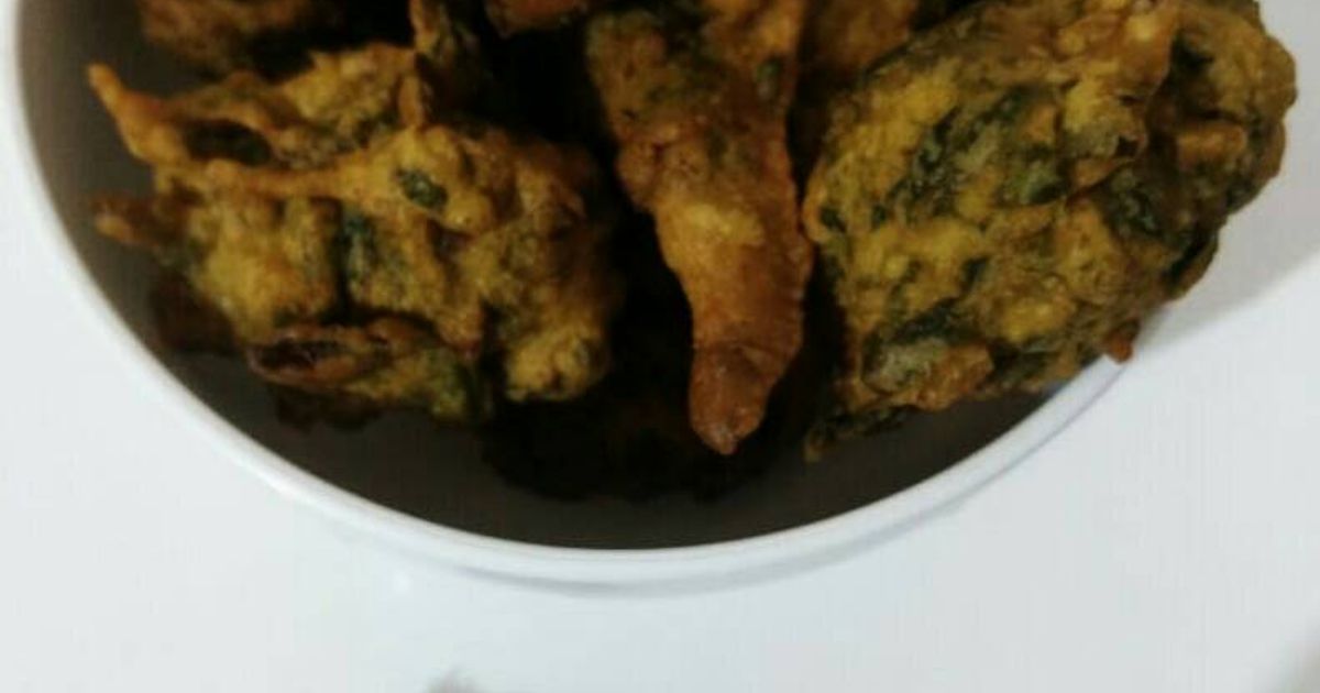 Methi Palak Pakoda Recipe by Dhruti Chaitanya Shah - Cookpad