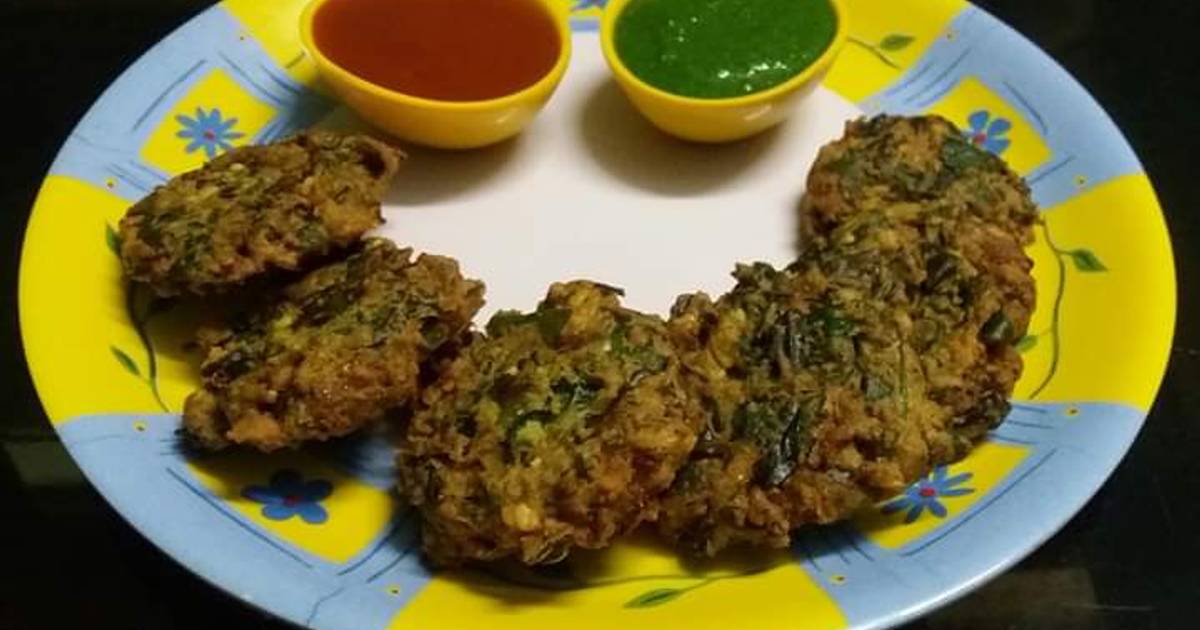 Moong Dal Vada Recipe by Kanika Pareek - Cookpad