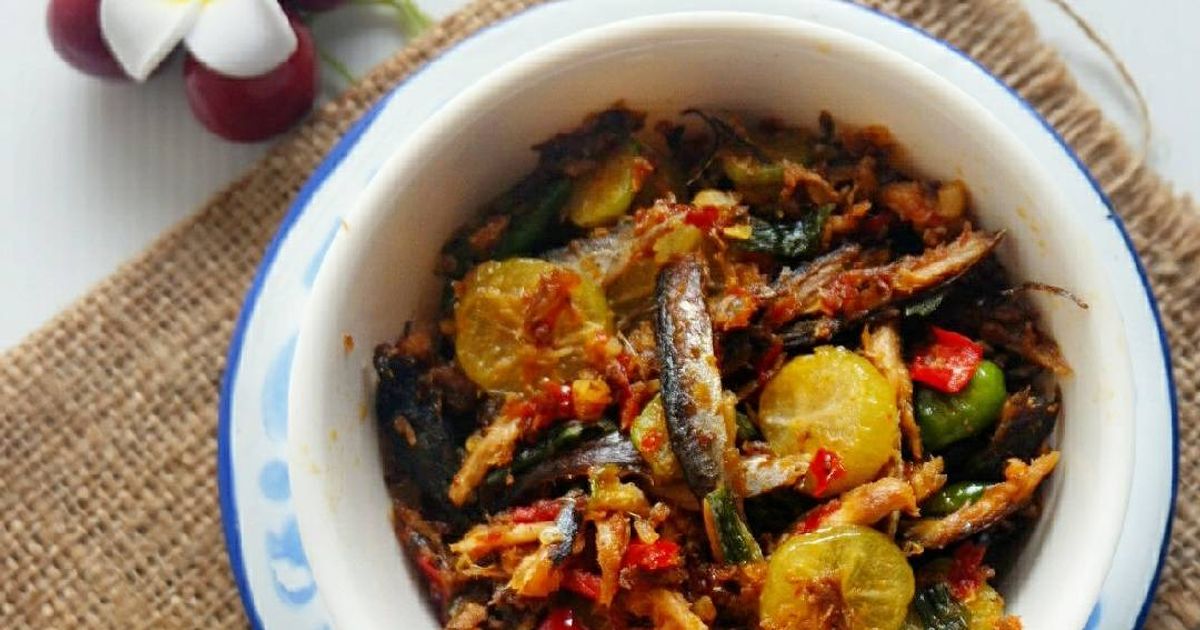 Resep Pindang Suwir Tumis Belimbing oleh arifianadewi - Cookpad
