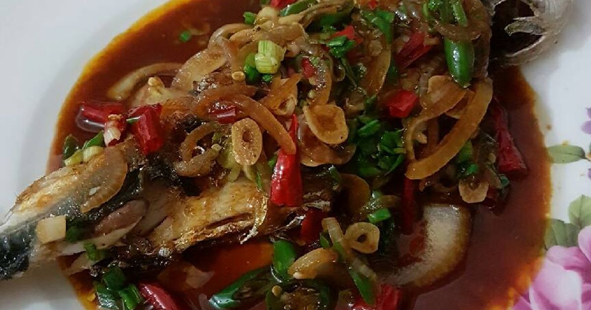 Resep Ikan Saos Kecap Manis oleh Elyk Laksmana - Cookpad