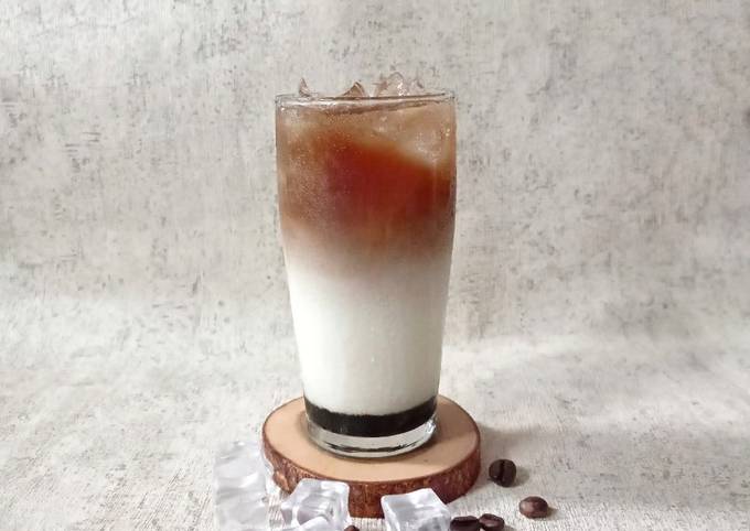 Resep Es Kopi Gula Aren oleh Febry Caturia - Cookpad