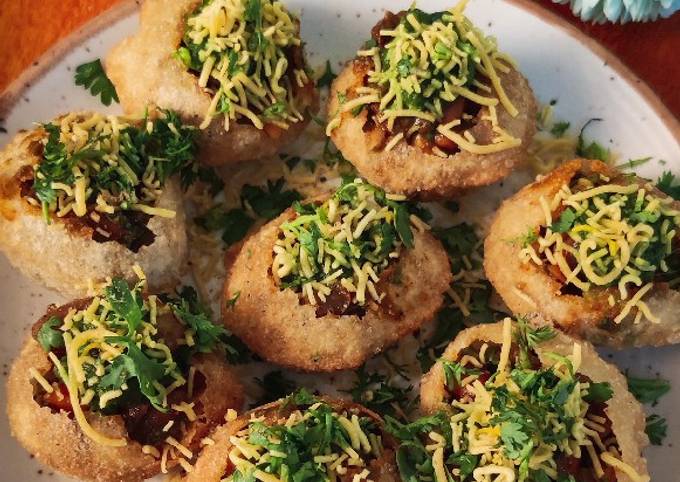 Rajma Puri Chaat Recipe by _pjs kitchen_ - Cookpad