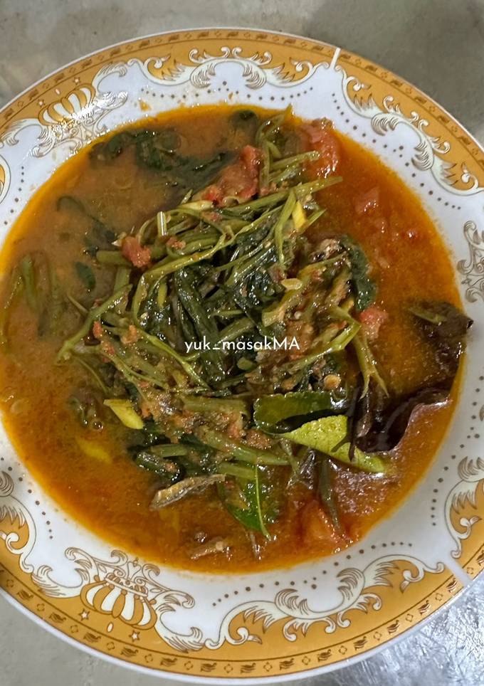 Resep Sayur kangkung terasi hot oleh yuk_masakMA - Cookpad