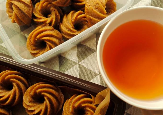 Resep Bolu kukus pisang ambon gula palm oleh Faizah Yunianti - Cookpad
