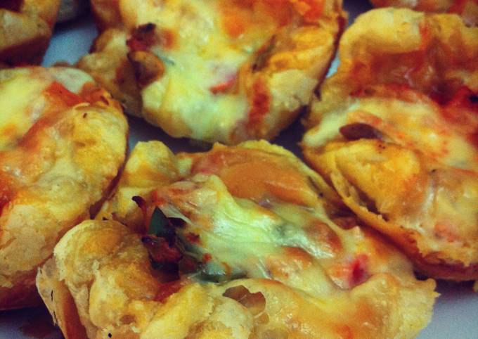 Pizza Puffs Recipe by Noor Nazar - Cookpad