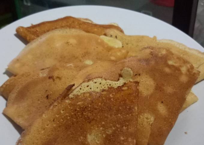 Resep Crepes Kepis (keju,pisang,susu) oleh AyuAvitha - Cookpad