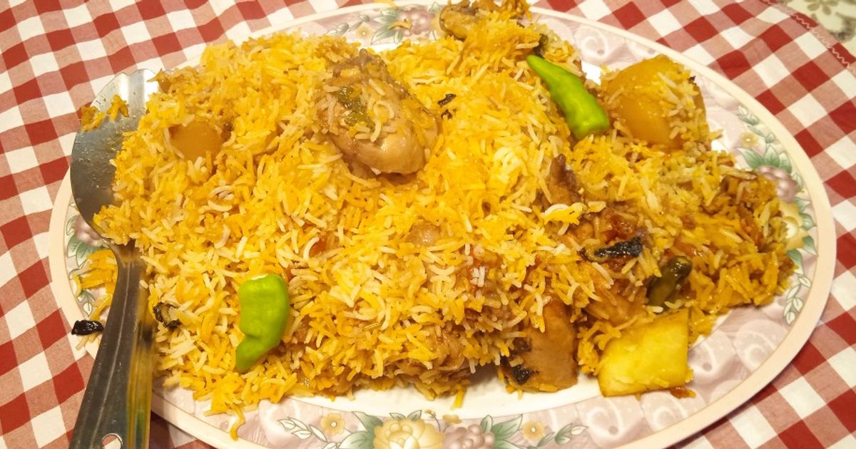 Chicken Aloo Rice Recipe by Adeya - Cookpad