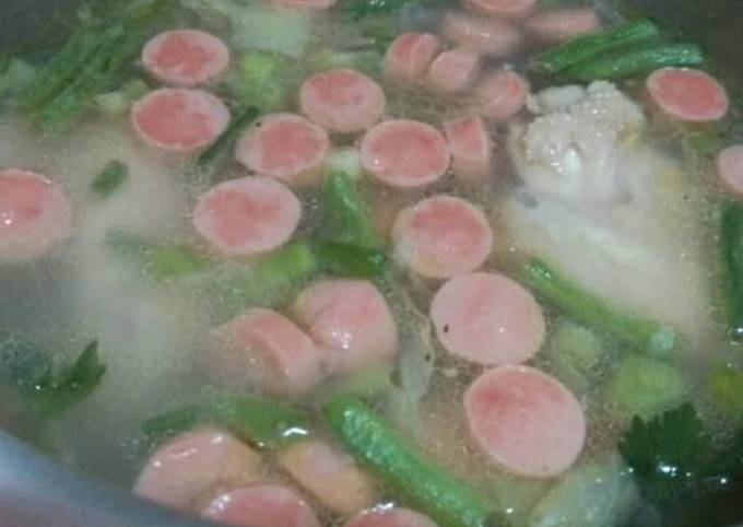 Resep Sop ayam sosis oleh Tity Wijaya - Cookpad