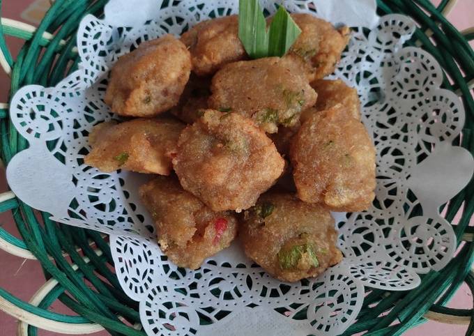 Resep Emplek-emplek Singkong Parut oleh lina NH - Cookpad