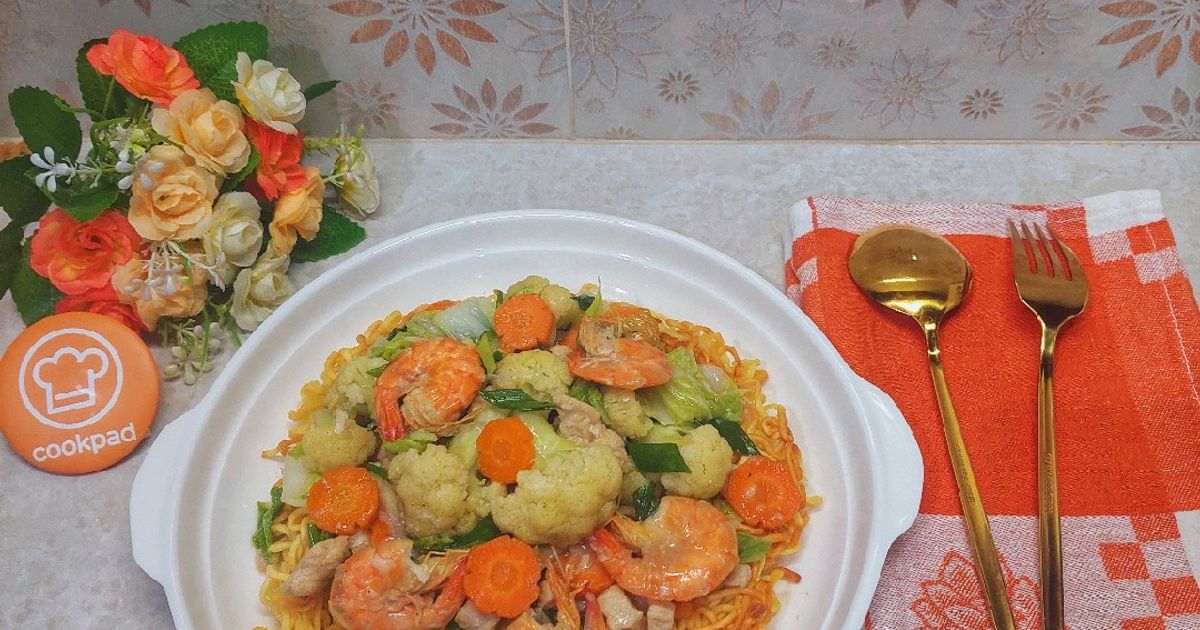 Resep I Fu Mie Siram Capcay oleh Pawon Puri - Cookpad