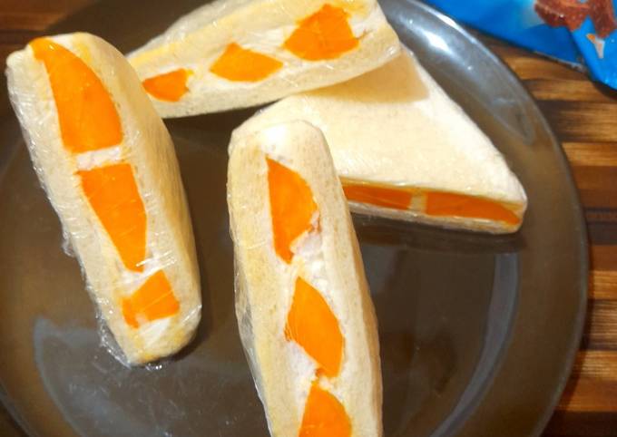 Resep Fruit sando🥭 oleh Tata My Beloved - Cookpad