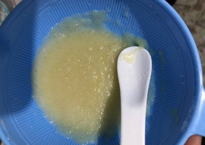 Resep Snack MPASI 6 bulan : Puree Apel Kukus oleh adeirmas - Cookpad