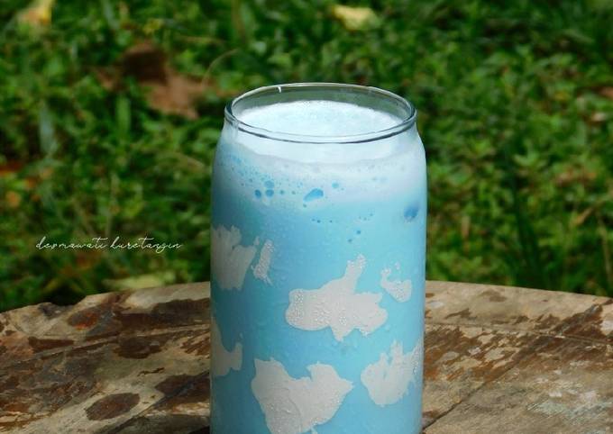 Resep Vanilla Blue Iced Blend oleh desmawati kuretangin - Cookpad