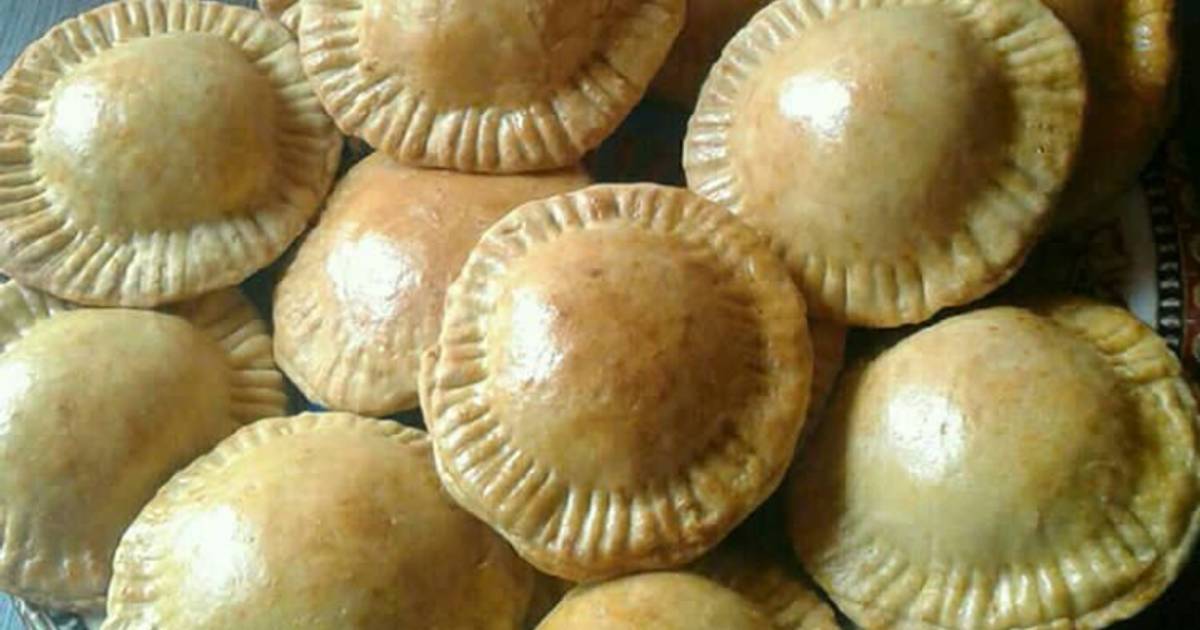 Round pies Recipe by Augie's Confectionery - Cookpad