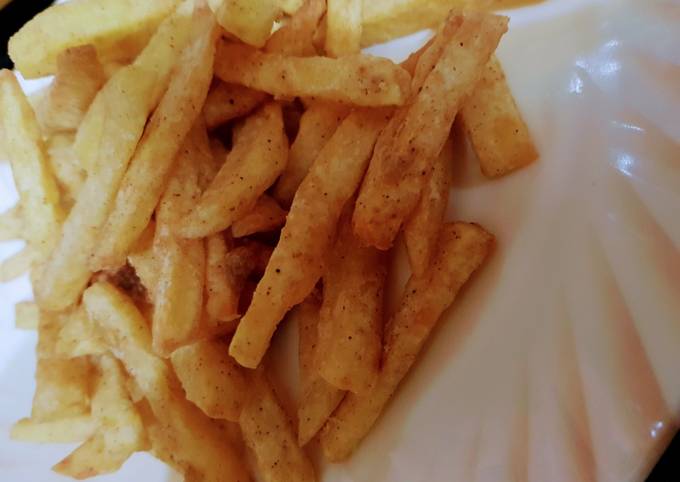 3 Spices Masala Crispy Fries Recipe by Man-O-Salwa - Cookpad