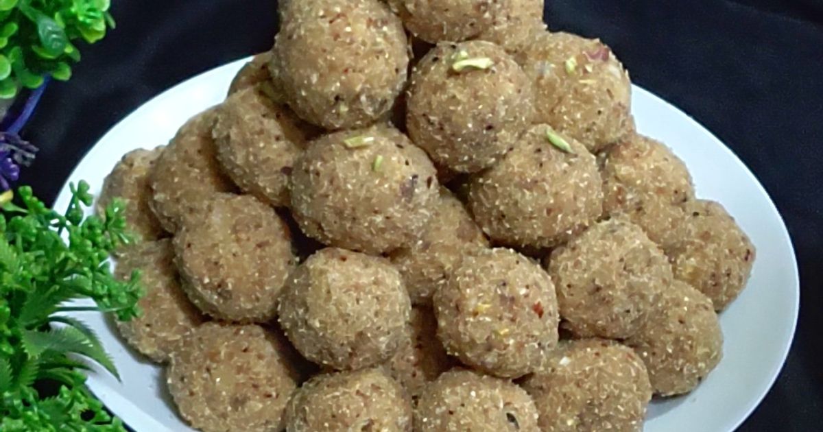 डिंक मेथी लाडू (Dink Methi Laddu Recipe In Marathi) रेसिपी Vandana ...