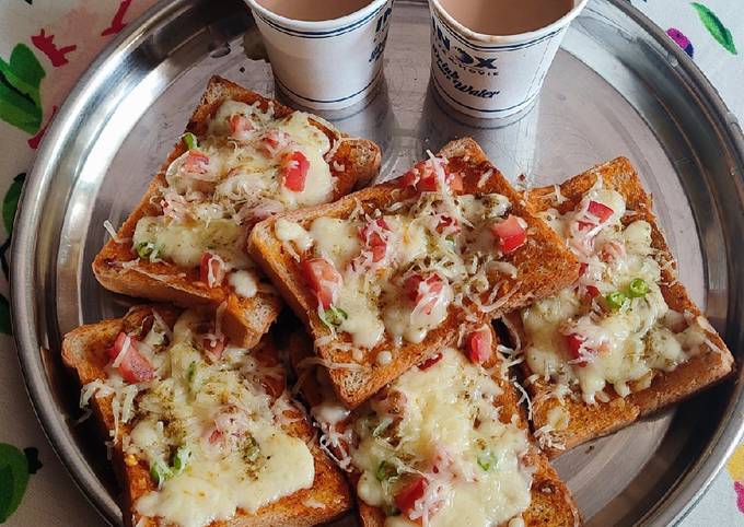 Veg Chilli Cheese Toast Recipe by Smruti Rana - Cookpad