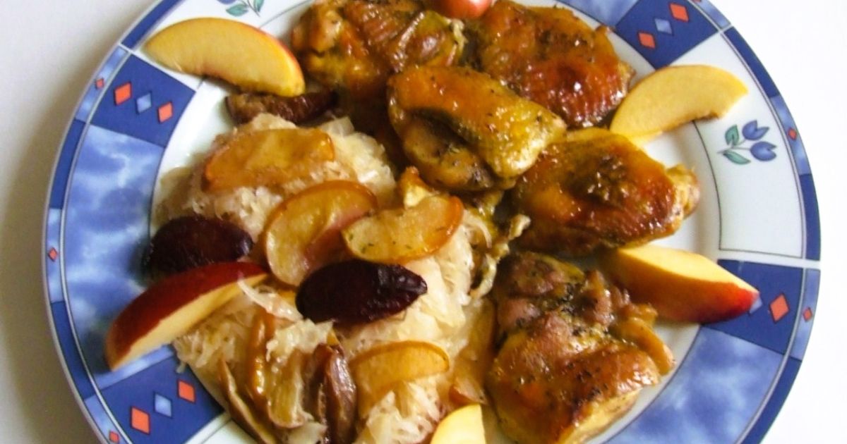 Csirkecombok őszi Gyümölcsökkel (Alma, Szilva, Körte, Nektarin) | Zsike ...