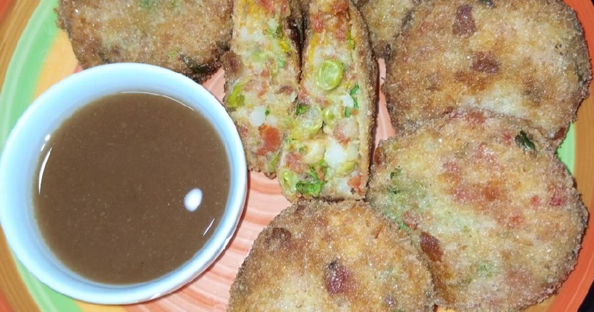 Parsi Potato Cakes Recipe by Surhaan Tahir Wafai - Cookpad