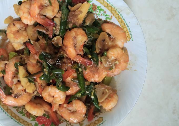 Resep Udang Lombok Ijo oleh tikadyota - Cookpad