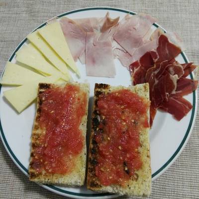 Pan tumaca Receta de hoy_cocina_lisson (Pilar) - Cookpad