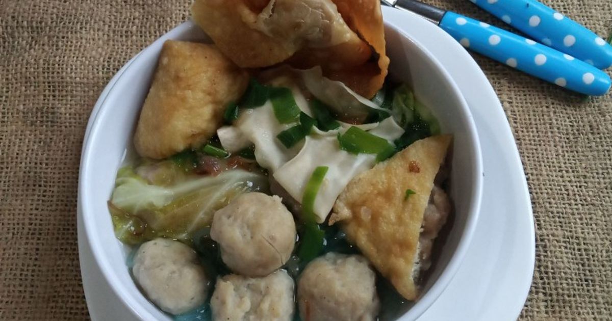 Resep Bakso Komplit oleh Oliveia Faizin - Cookpad