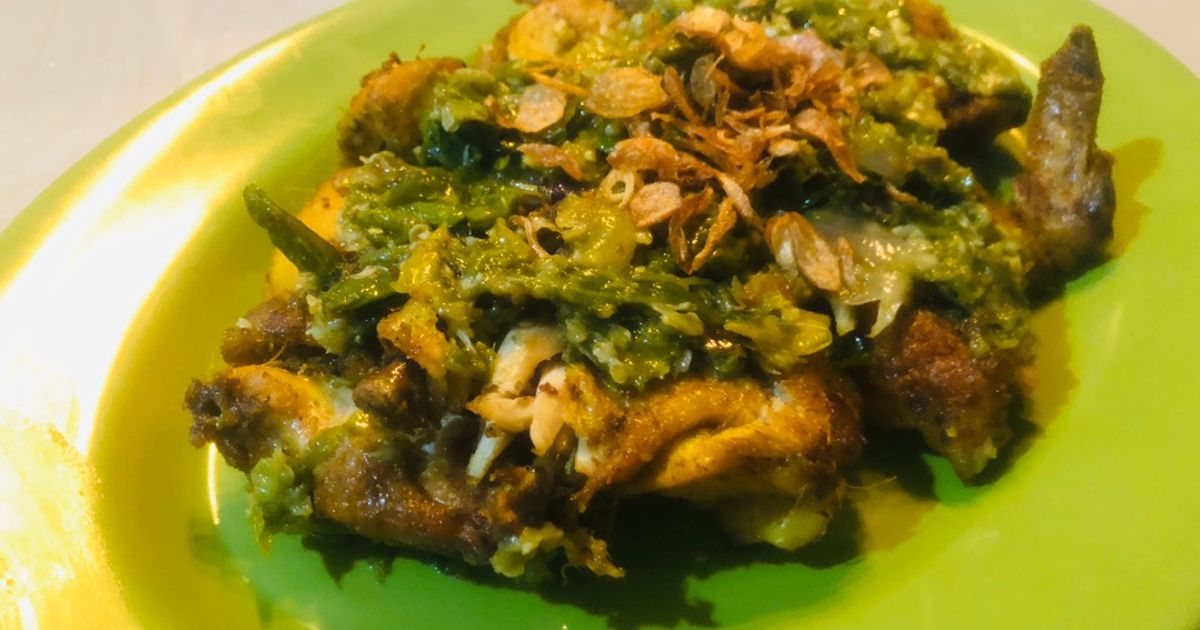 Resep Ayam Penyet Cabe Ijo Nagiih!! oleh Resep Si Bubu - Cookpad