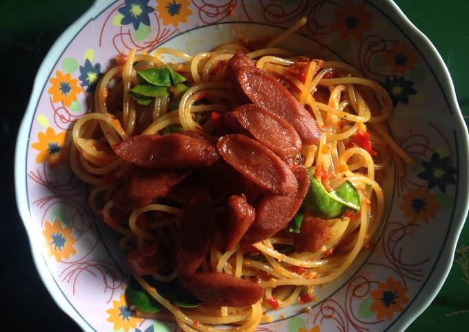 Resep Spaghetti bumbu mercon oleh icha - Cookpad
