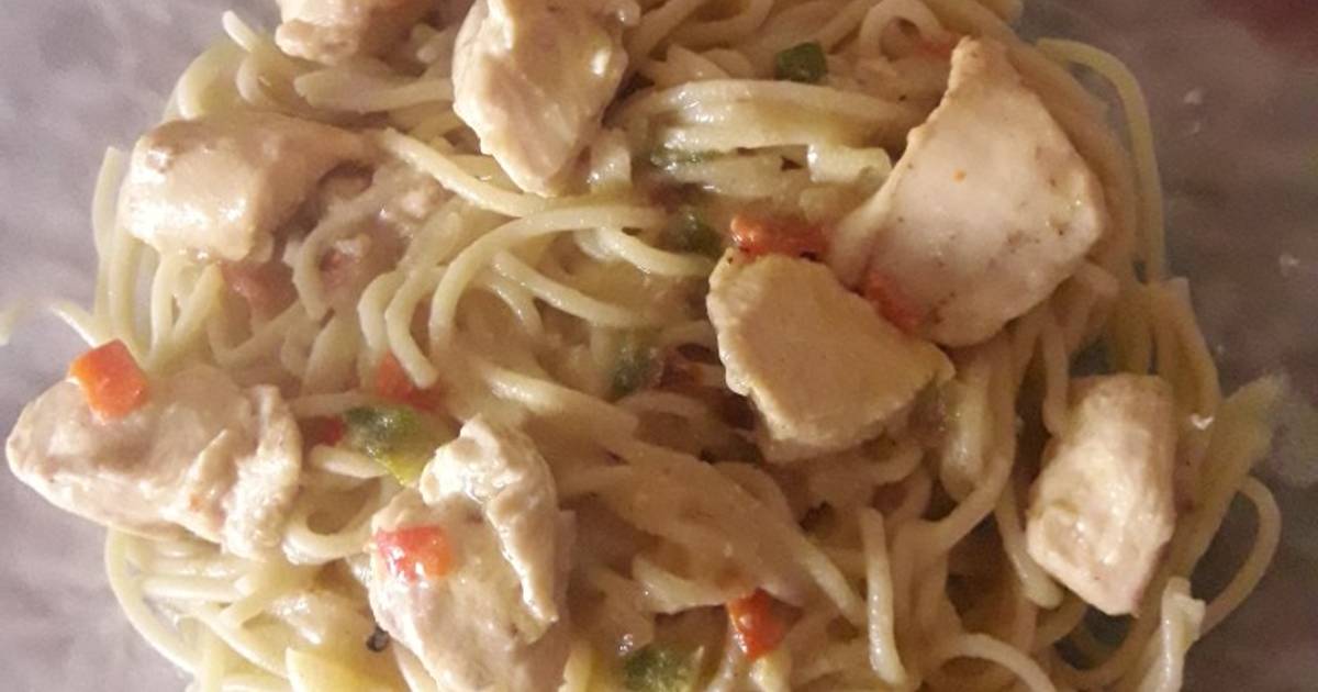 Fideo con salsa de pollo y crema - 130 recetas caseras- Cookpad