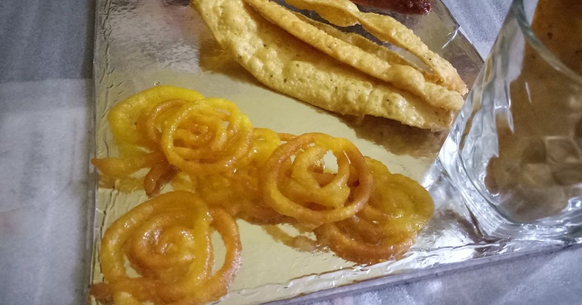 फाफडा जलेबी (Fafda Jalebi Recipe In Hindi) रेसिपी बनाने की विधि in ...