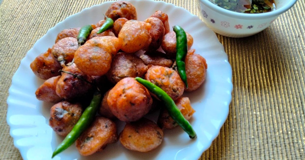 Chaula Bara A Famous Street Snack From Odisha Recipe by Kalpana Rai ...