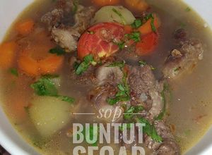 Resep sop buntut anak rumahan enak dan mudah - Cookpad