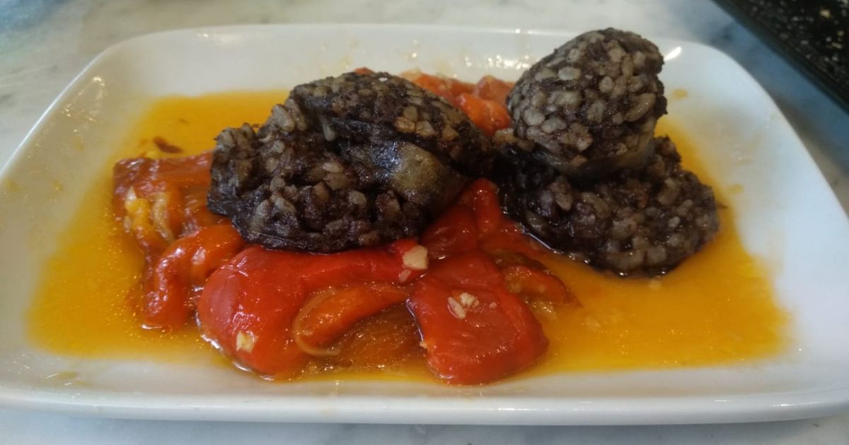 Morcilla Con Pimientos De Piquillo Receta de Francisco Gil- Cookpad