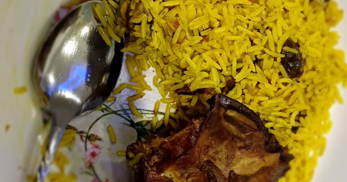 Mandi rice with fried chicken 😋🤤 Recipe by Asmau Ibrahim - Cookpad