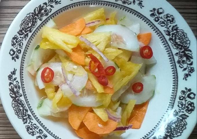 Resep JELATAH / ACAR TIMUN, WORTEL & NANAS oleh Pawone IkaUmiyayi - Cookpad
