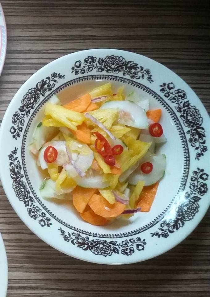 Resep JELATAH / ACAR TIMUN, WORTEL & NANAS oleh Pawone IkaUmiyayi - Cookpad