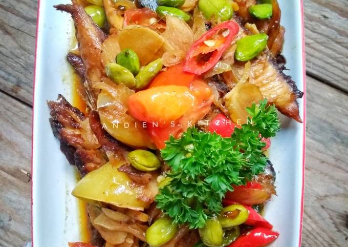 Resep Pindang Tongkol Kecap Pedas Oleh Andini Yuniar Cookpad
