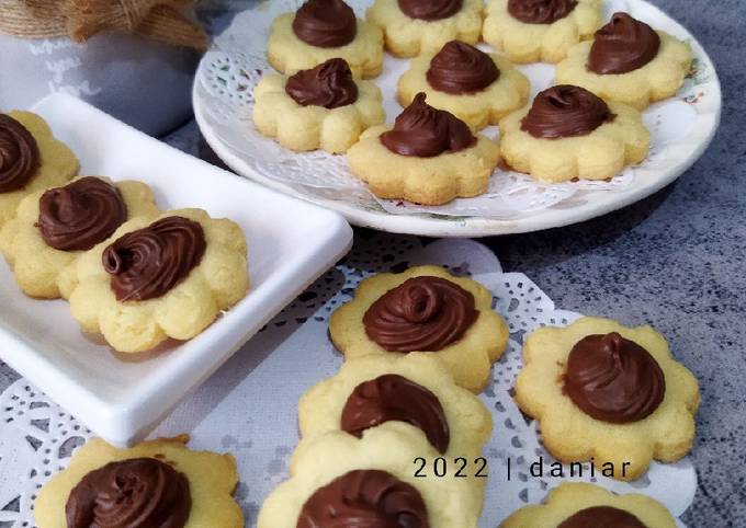 Resep Nutella Cookies Simple oleh Daniar - Cookpad