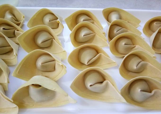 Resep Pangsit isi ayam oleh marta05 - Cookpad