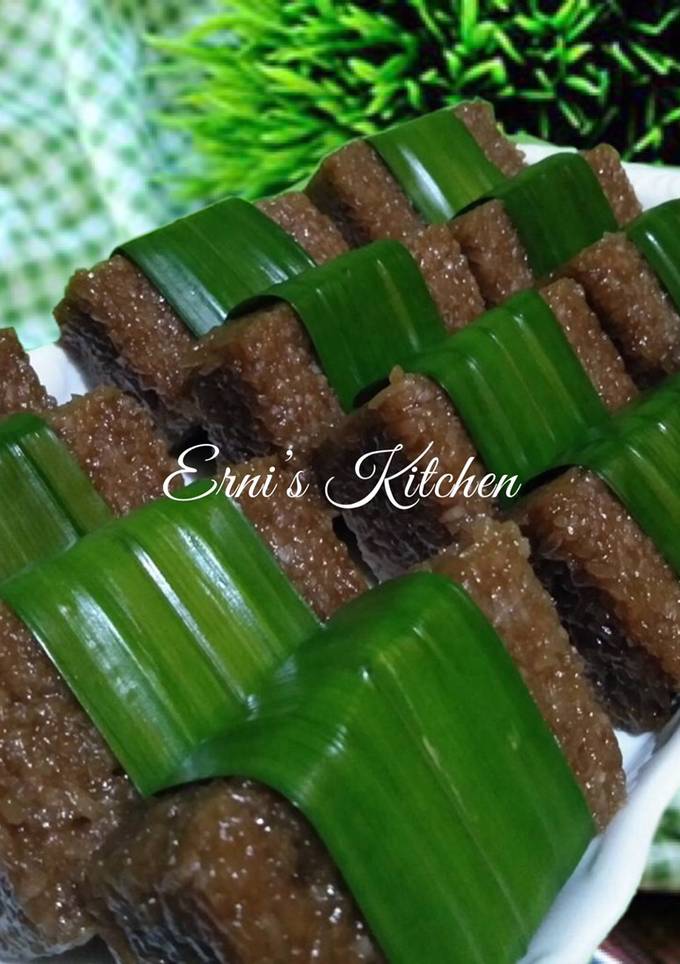 Resep Wajik Ketan Gula Merah (Legit & Pulen) oleh Erni's Kitchen (RK ...