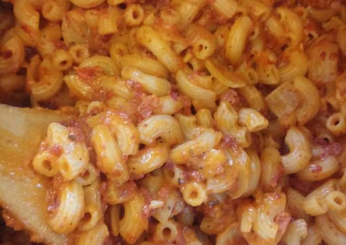 Resep Easy Cheezy Bolognese Macaroni Pasta oleh Fitri Nurjannah - Cookpad