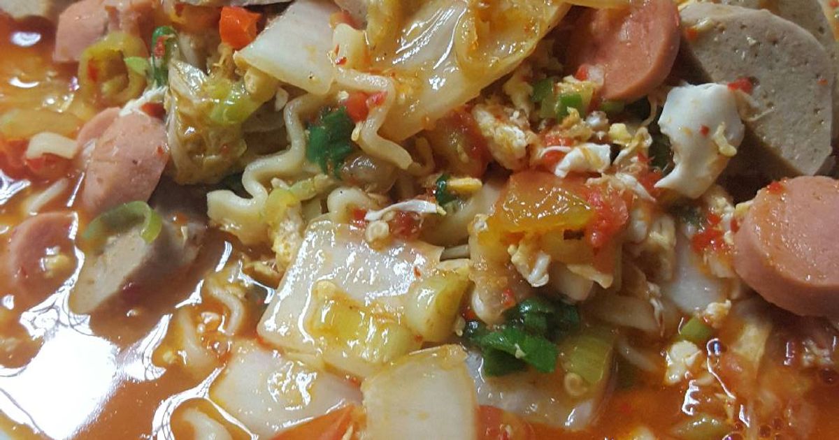 Resep Mi Rebus Abang Abang Super Pedeeeees oleh Dwitya Anindita - Cookpad