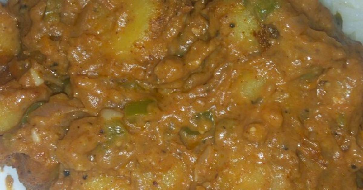 Matoke in peanut butter sauce Recipe by Sharon Ngaleria - Cookpad