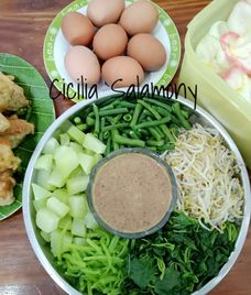 Resep pecel sayur: Sehat, segar, mudah & lezat!