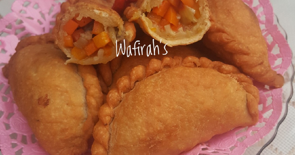 Resep Pastel Isi Rogut oleh rika rayung - Cookpad