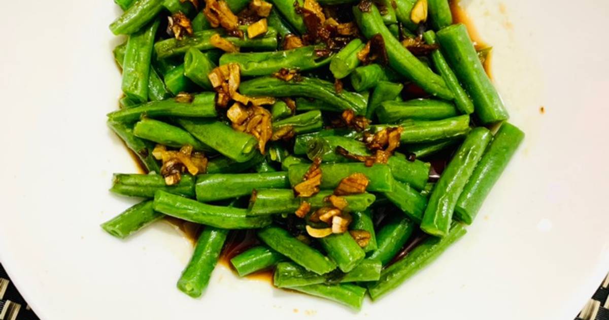 Garlicky french beans Recipe by Sarosh Zeeshan - Cookpad